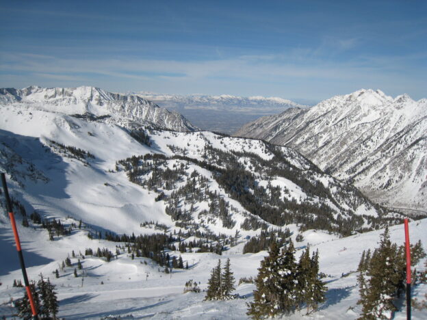 Snowbird Review - Ski North America's Best 100+ Resorts