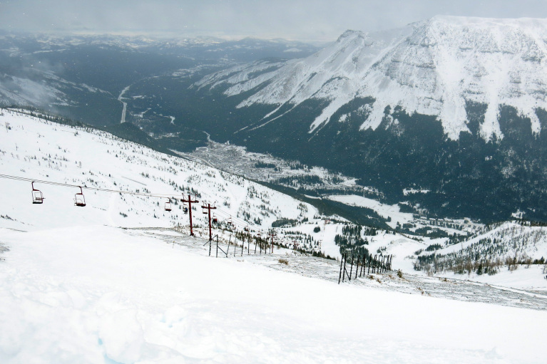 Castle Mountain Review - Ski North America's Top 100 Resorts